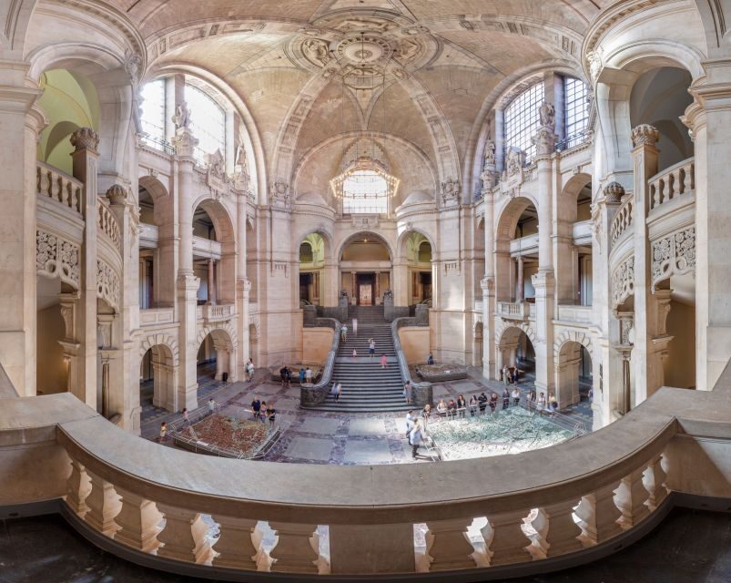 Hannover: New Town Hall exclusive Guided Walking Tour - Why You Should Consider This Tour