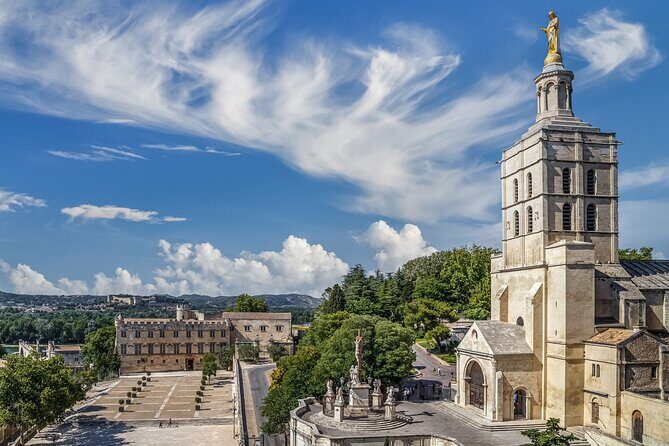 Hello Avignon: Private 2-Hour Intro City Walk with Local Guide - What Makes This Tour Special?