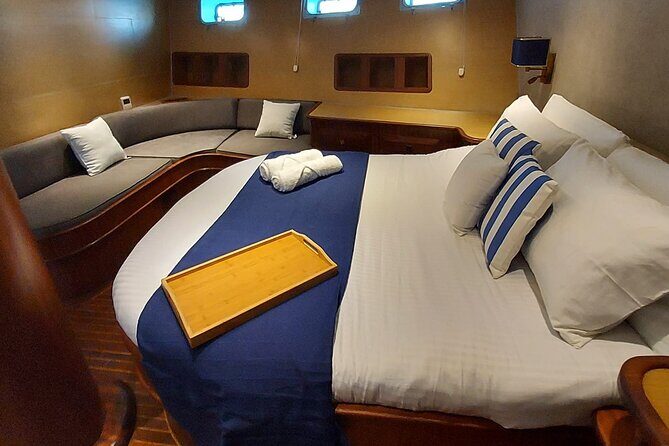 Hera 3 Bay Cruise including the Blue Lagoon - The Balance of the Experience: Pros & Cons