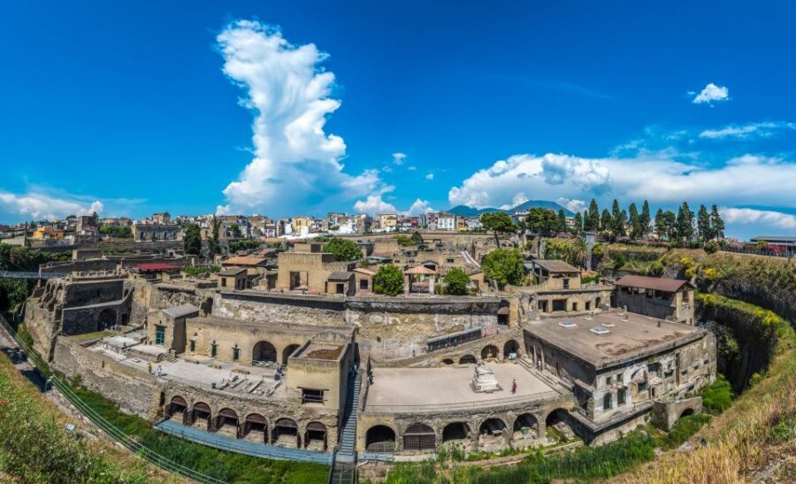 Herculaneum: 2-Hours Skip-the-Line Tour and entrance tickets - What to Expect During the Tour