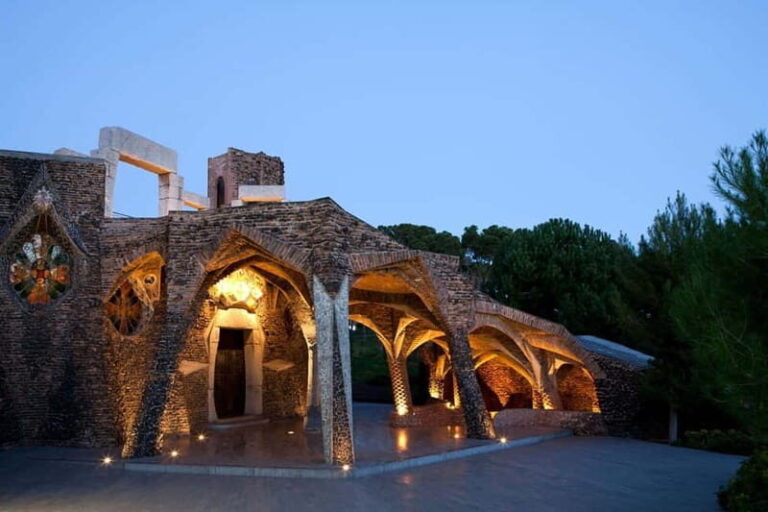 Highlights Guided visit to Gaudi's Crypt and Colonia Güell - Why This Tour Offers Great Value