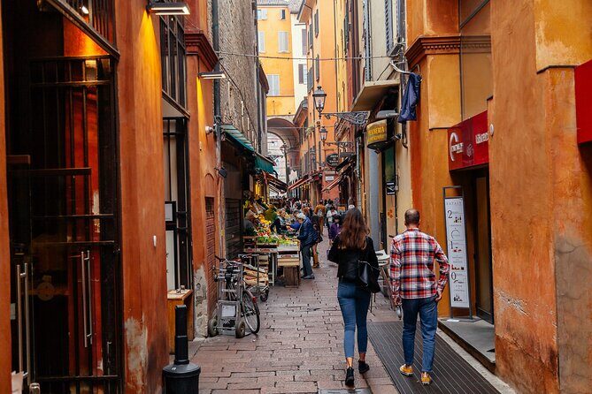Highlights & Hidden Gems With Locals: Best of Bologna Private Tour - What to Expect from the Tour Experience