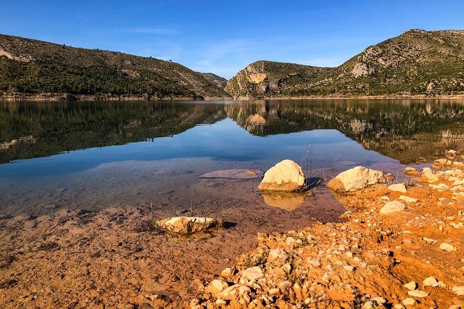 Hike Hanging Bridges and Canyon Túria - Chulilla - OFFICIAL GUIDE - Exploring Turia Canyon and Loriguilla Reservoir