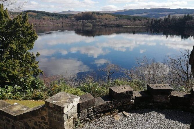 Historical Tour and Seafood Experience - Transportation & Group Dynamics: What to Expect