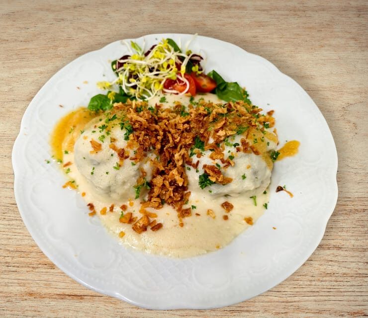 Historical tour of the old town including a Saxon dinner - FAQs