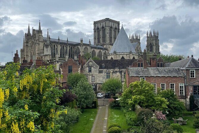 History and Hauntings Self Guided Walking Tour in York with App - An Honest Look at the York History and Hauntings Tour