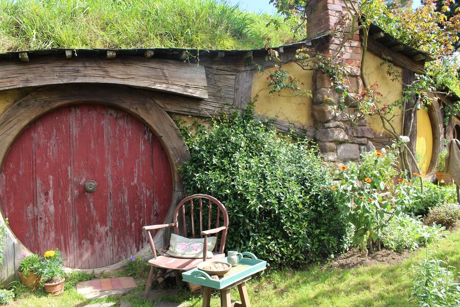 Hobbiton Movie Set hobbit hole green door entrance