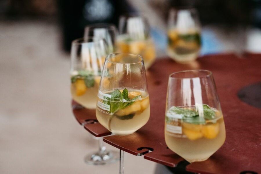 Hot tub and Relaxation - Who Is This Experience For?