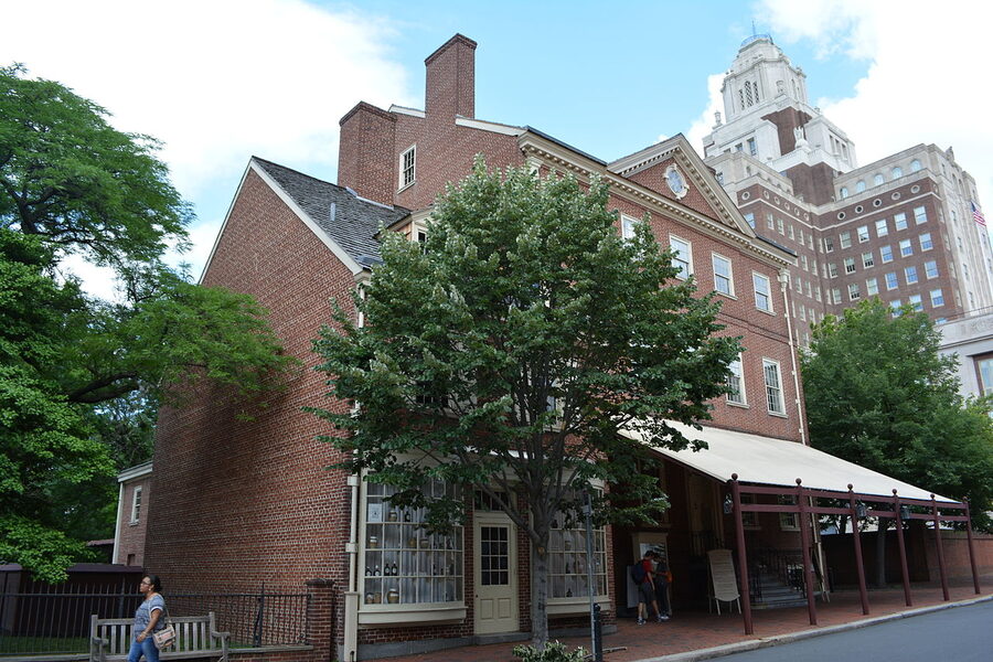 City Tavern Philadelphia at 2nd and Walnut
