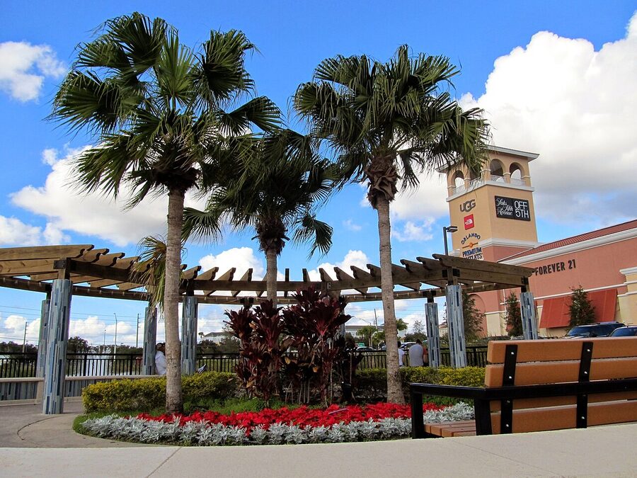 Orlando Premium Outlets Vineland Avenue open-air shopping