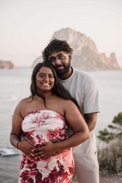 Ibiza: Photoshoot at Es Vedrá panoramic viewpoint & sunset - Who Will Love This Photoshoot?