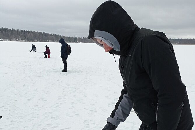 Ice fishing experience with Backpacker Helsinki Tour - Why This Tour Works Well