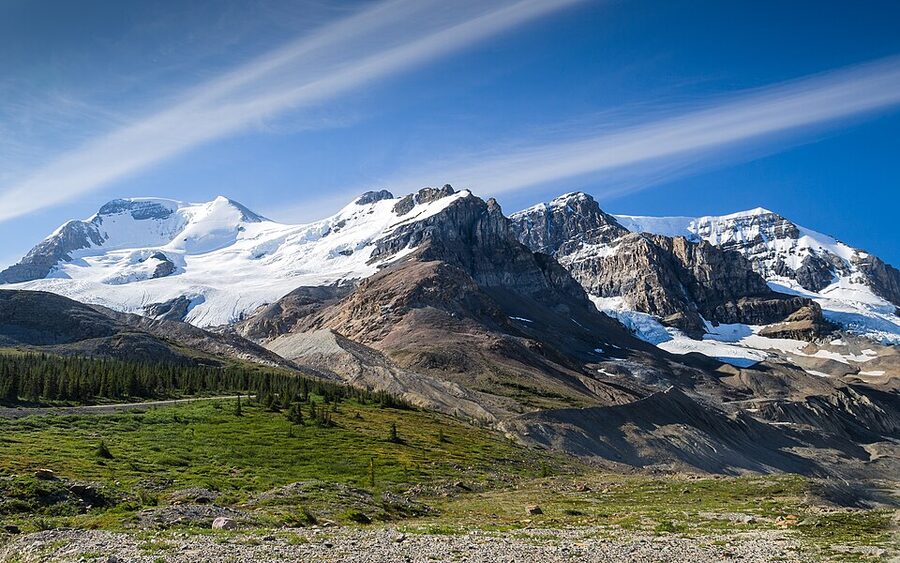 The Icefields Parkway approaching the Columbia Icefield