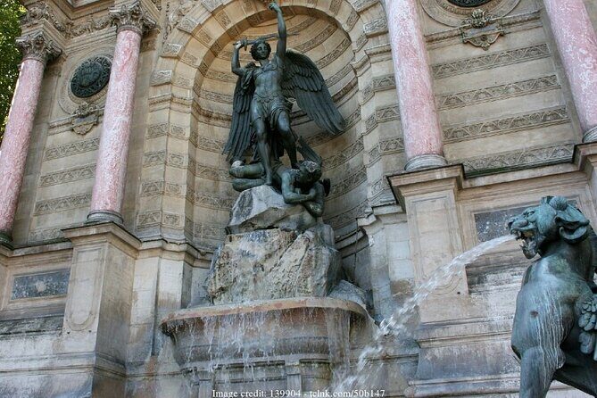 Île de la Cité Private 2h Tour with Latin Quarter & Seine River - Navigating the Practicalities