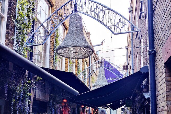 Immersive London Treasure Hunt Adventure - Outdoor Escape Room - FAQs