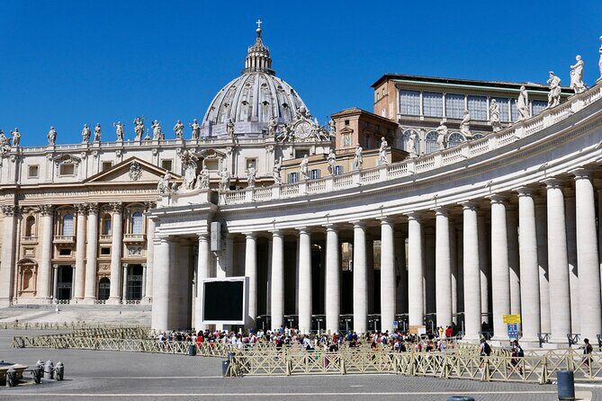 In-depth Guided Tour of St. Peter's Basilica & Square - Exploring the Tour: A Detailed Breakdown