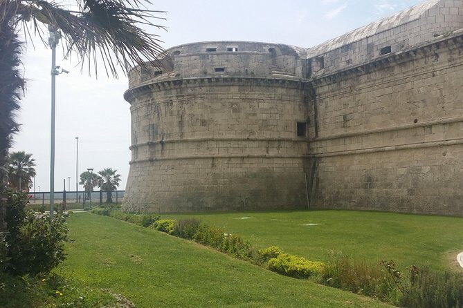 Incitur tours Civitavecchia with you! Walking Tour - What’s Included & What’s Not