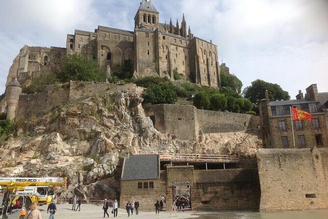 Individual round transfer to Mont Saint Michelle from Le Havre - Who Would Love This Tour?