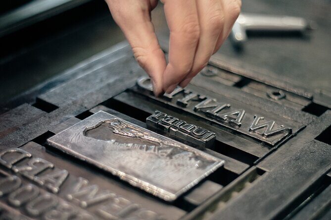 Interactive Guided Tour of Printing History - The Guides: Ciarán and Ann