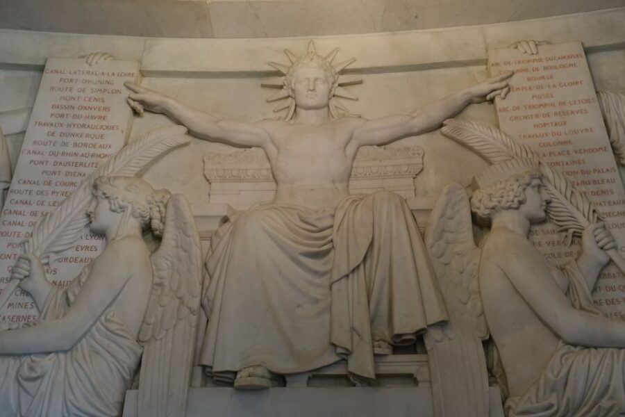 Invalides Museum - WWI & WWII - Guided Tour up to 8 guests - The Art and Artifacts of Les Invalides