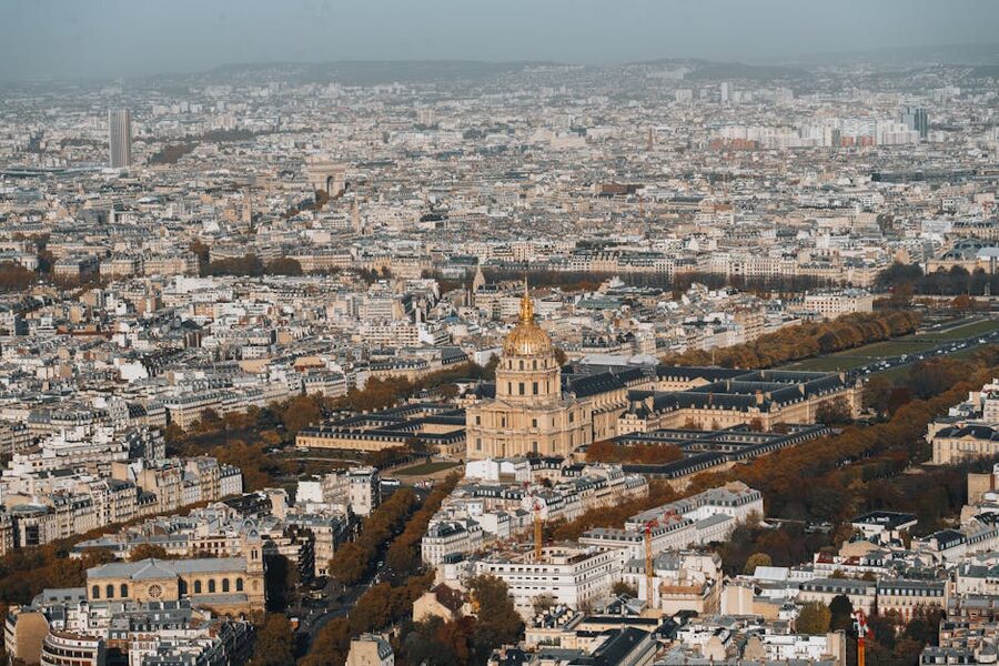 Paris cityscape with Hôtel des Invalides at the center