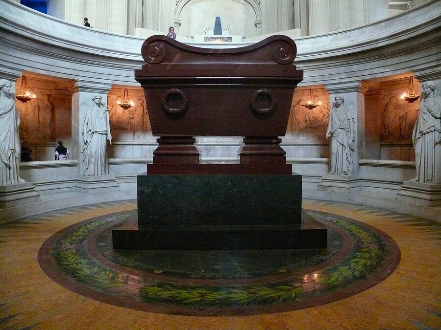 Tomb of Napoleon Bonaparte in the rotunda crypt of Dôme des Invalides