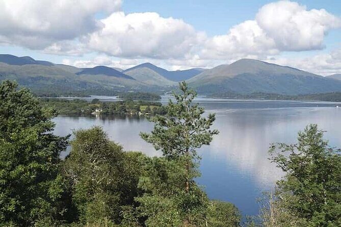 Invergordon Shore Excursion: Inverness, Cawdor Castle & Whisky - Transportation and Group Size