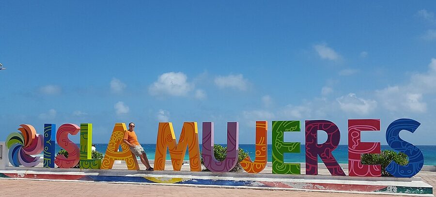 Large ISLA MUJERES letters photo stop on the beach