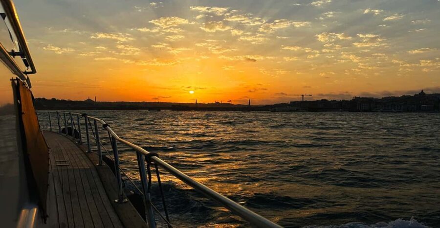 Istanbul: Bosphorus and Golden Horn Sunset Yacht Cruise - The Experience on Board