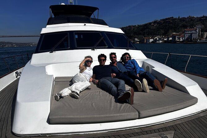Istanbul Bosphorus Sunset Cruise on the Luxury Yacht - The Experience on Board