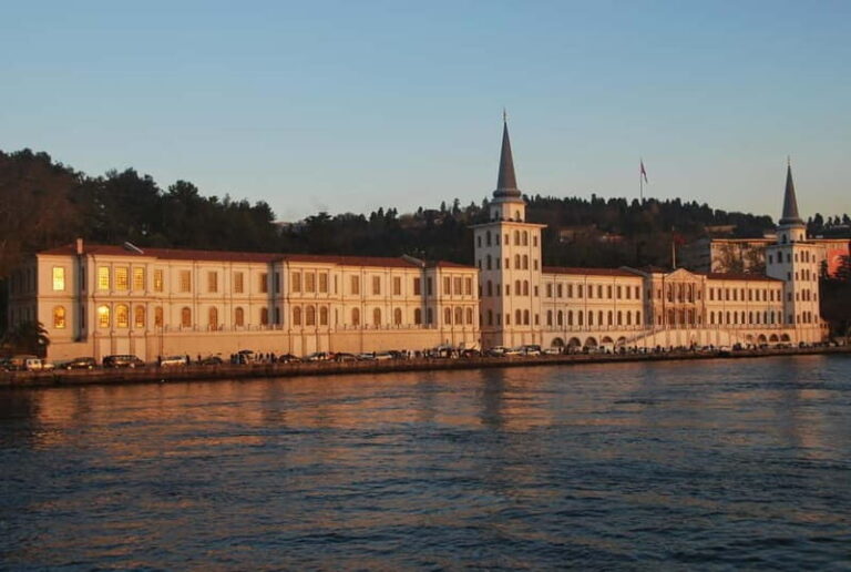 Istanbul: Bosphorus Tour With Whirling Dervish Show - The Itinerary in Detail