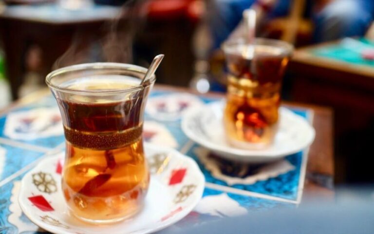 Istanbul Culinary Tour: Local Hotspots & Gourmet StreetFoods - Authentic Experiences That Make It Special