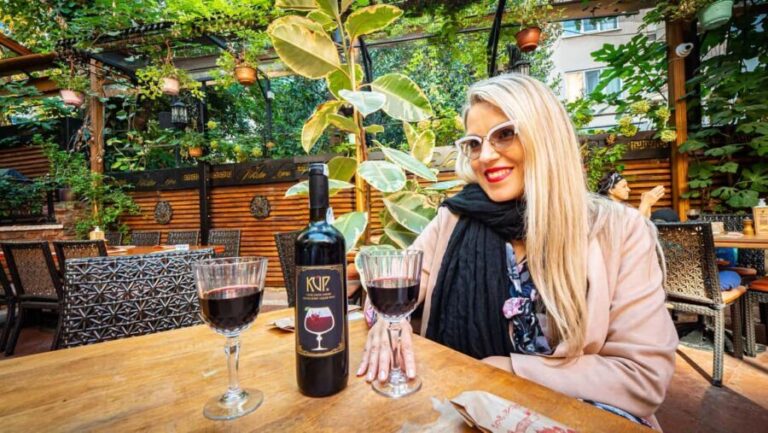 Istanbul: Kadikoy Food Tour with 12+ Delicacies Tastings - Who Should Consider This Tour?