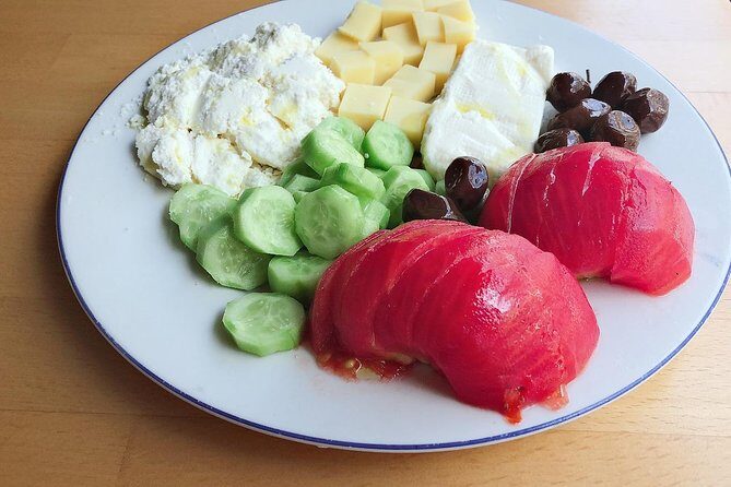 Istanbul Kadikoy Private Food Tour with 12+ Local Tastings - The Experience from a Travelers Perspective