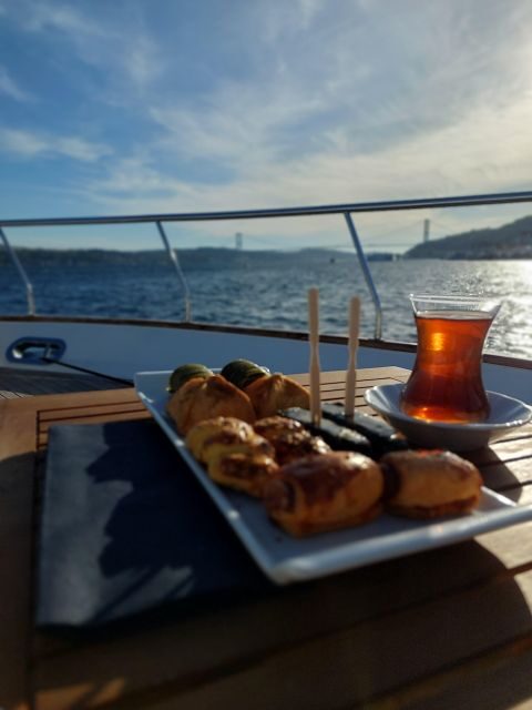 Istanbul: Sunset Yacht Cruise on the Bosphorus with Transfer - What Travelers Can Expect