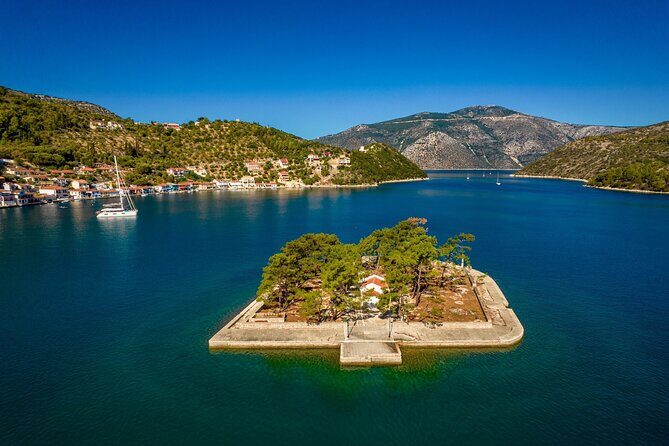 Ithaca Cruise swim stops to beaches- With snacks & fruit - Transportation & Group Size