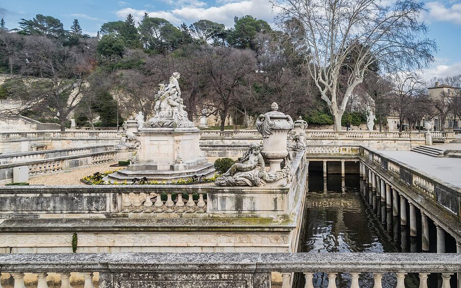 Jardins de la Fontaine Nimes reflecting pool 18th century gardens