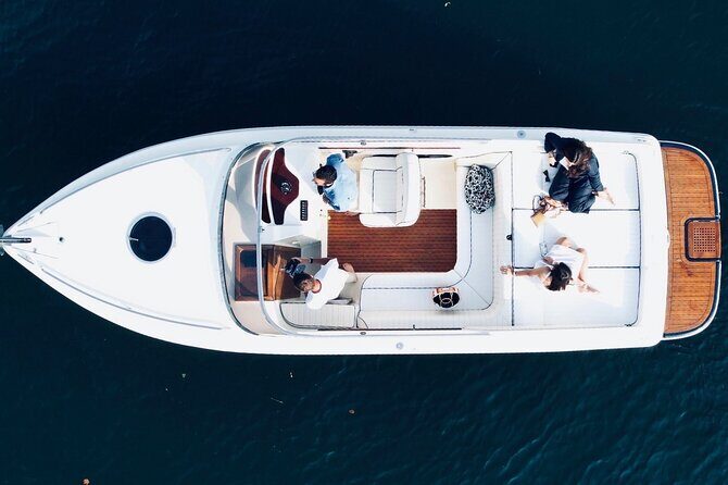 Jasi Como Lake Boat Tours, since 2023 - Key Points