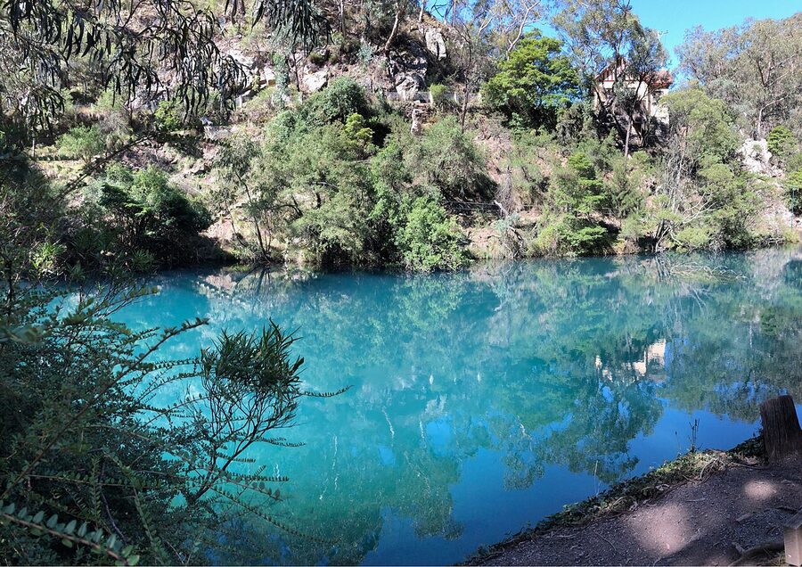 Blue Lake at Jenolan Caves where platypus surface in the morning