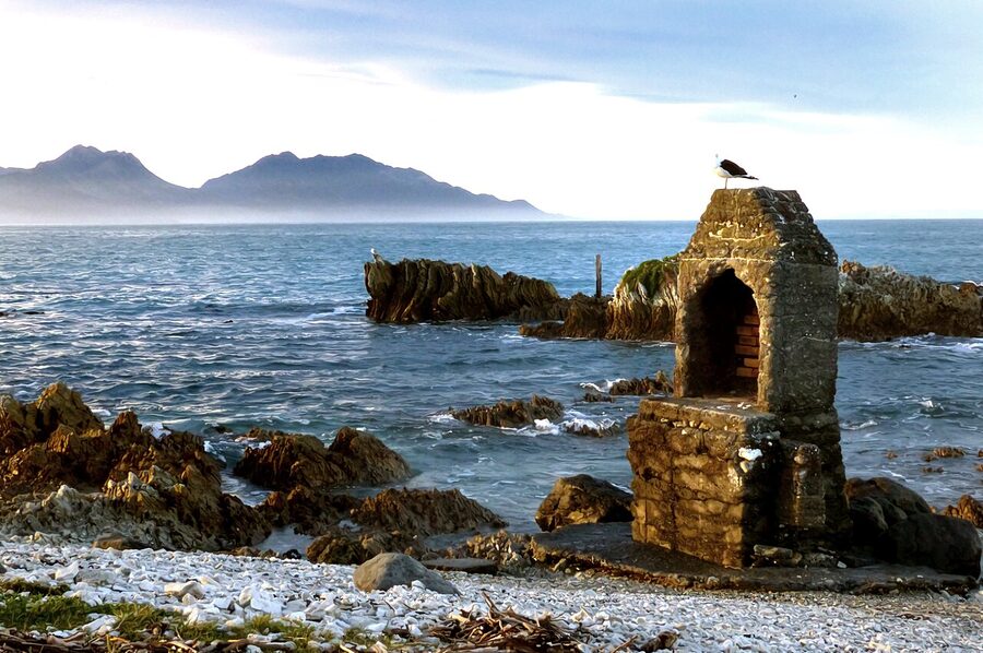 Kaikoura seascape with the Seaward Kaikoura mountains