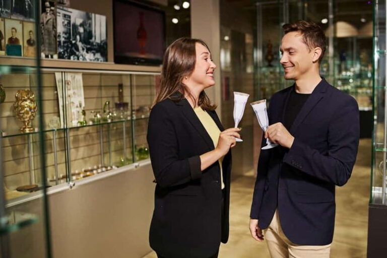 Karlovy Vary: Moser Glassworks Tour with Museum Entry - Who Will Enjoy This Experience?