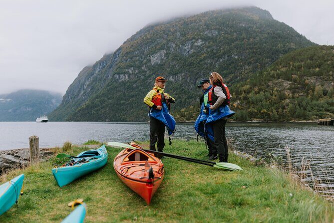 Kayak Tour with Waterfall Views in Geiranger - Who should consider this tour?
