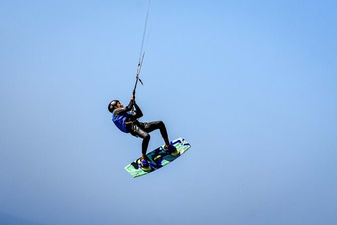 Kitesurfing lessons in Tarifa  Semi-private for all levels - The Learning Environment