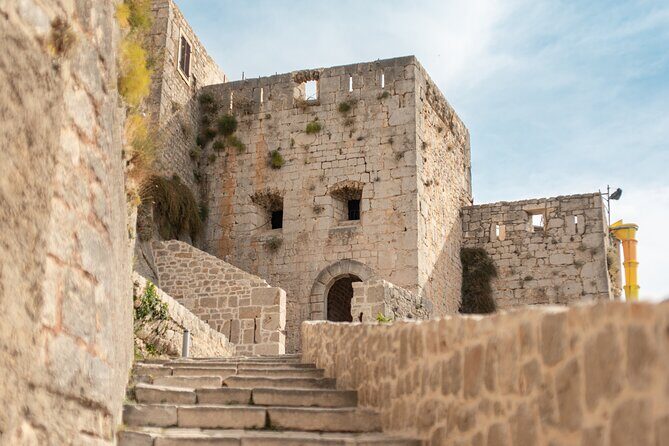 Klis Fortress, Stella Croatica and Vranjaca Cave Private Tour - Exploring the Itinerary in Depth