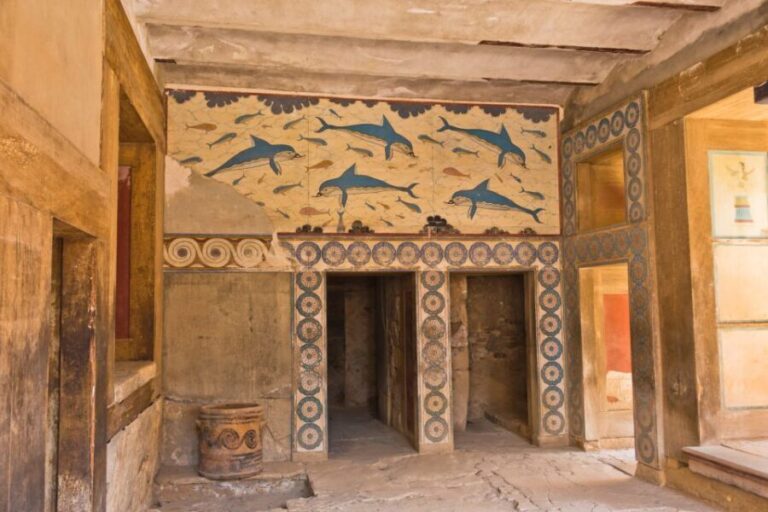 Knossos Palace: E-ticket with Audio and Heraklion City Tour - Who Should Consider This Tour?