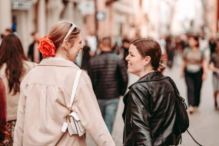 Krakow: 6 pm Tipsy Bar Tour With Karaoke+Twist (Thu-Fri-Sat) - A Detailed Breakdown of the Itinerary