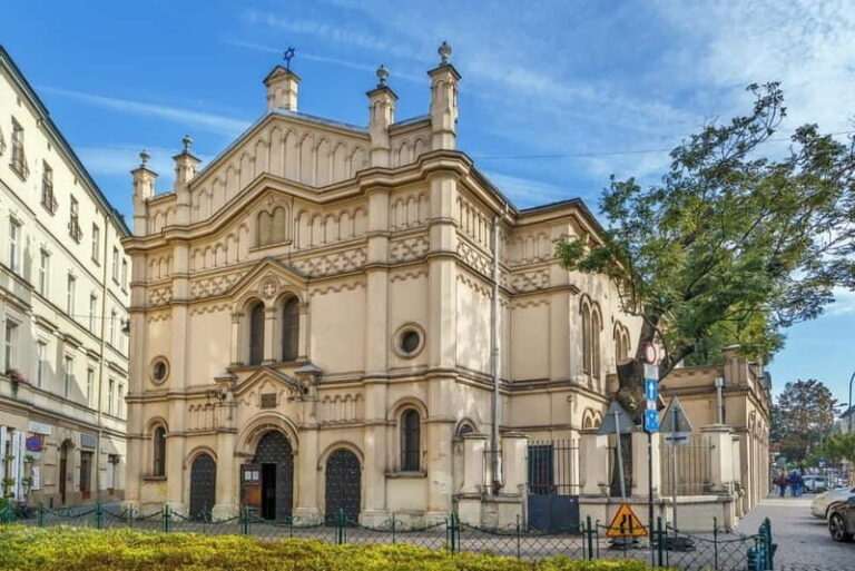 Krakow: Jewish Quarter Kazimierz Guided Walking Tour - Who Should Consider This Tour?