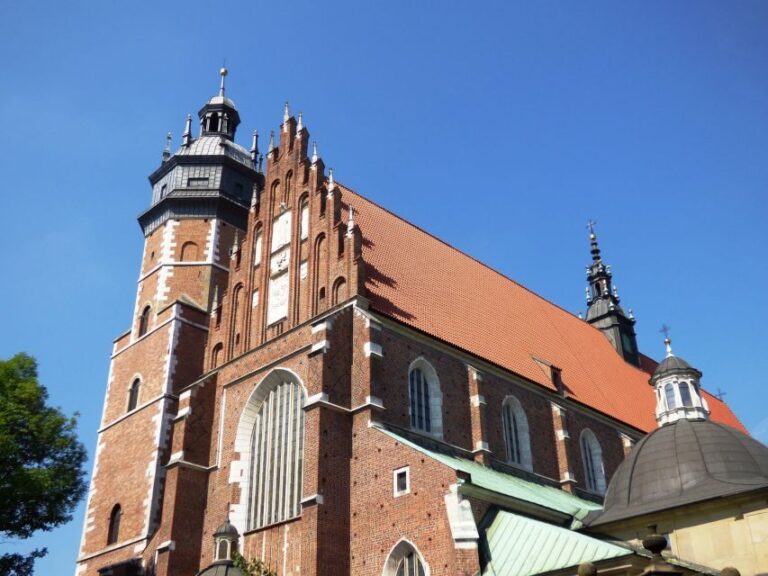 Krakow Kazimierz and Jewish Ghetto Tour with Synagogues - Who Should Consider This Tour?