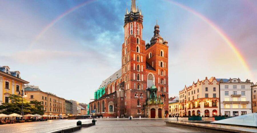 Krakow: Old Town Highlights Private Walking Tour - A Deep Dive into the Tour Experience