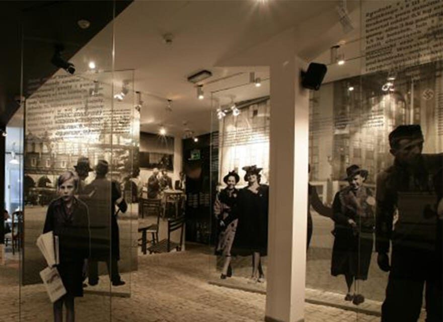 Krakow: Oskar Schindler's Factory Guided Tour&Pickup Options - FAQ